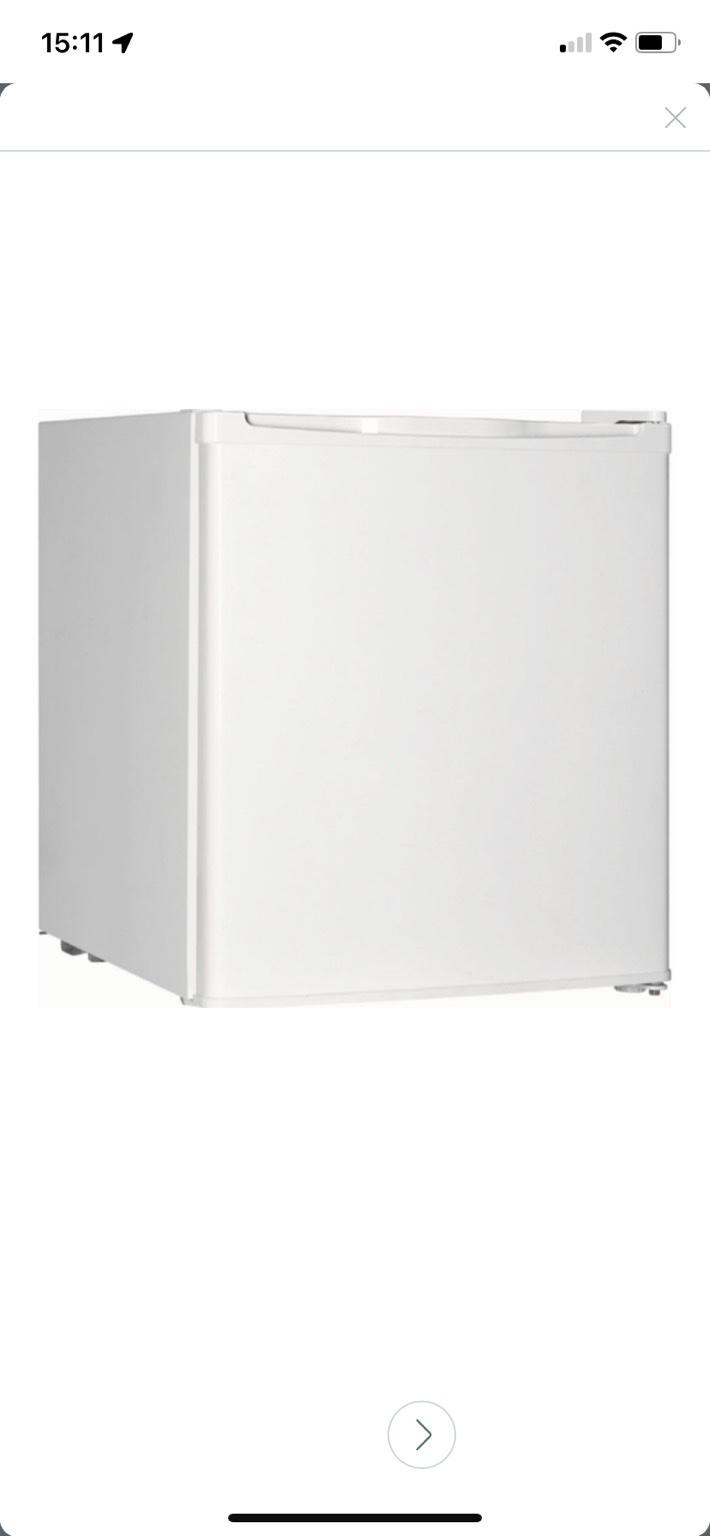 ESSENTIALS CTT50W20 Mini Fridge - White in S63 Barnsley für £ 60,00 zum ...