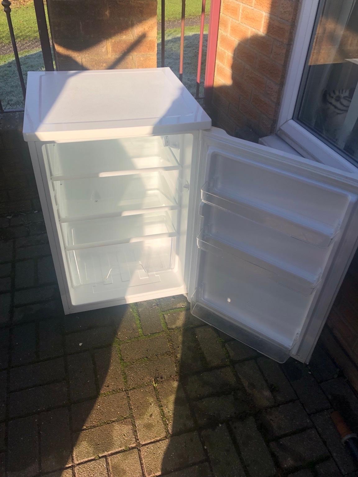 Under Counter Fridge in OL11 Rochdale for £60.00 for sale | Shpock