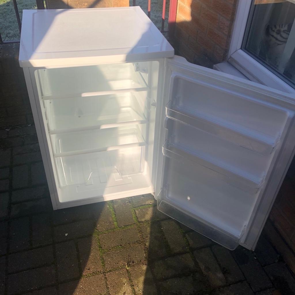 Under Counter Fridge in OL11 Rochdale for £60.00 for sale | Shpock
