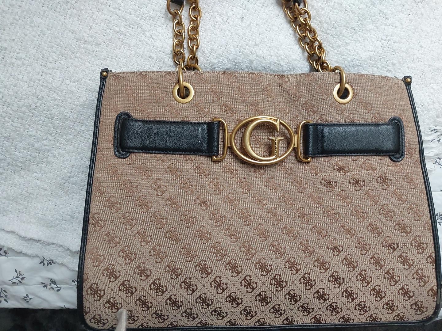 großer guess shopper in 9020 Klagenfurt für 60,00 € zum Verkauf | Shpock DE