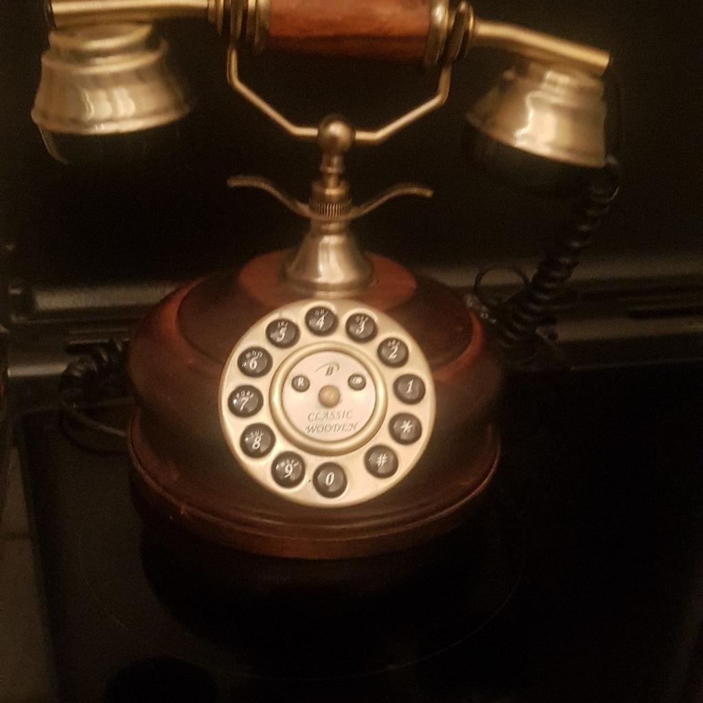 VINTAGE HOUSE PHONE...FULLY WORKING in DY1 Dudley for £5.00 for sale ...