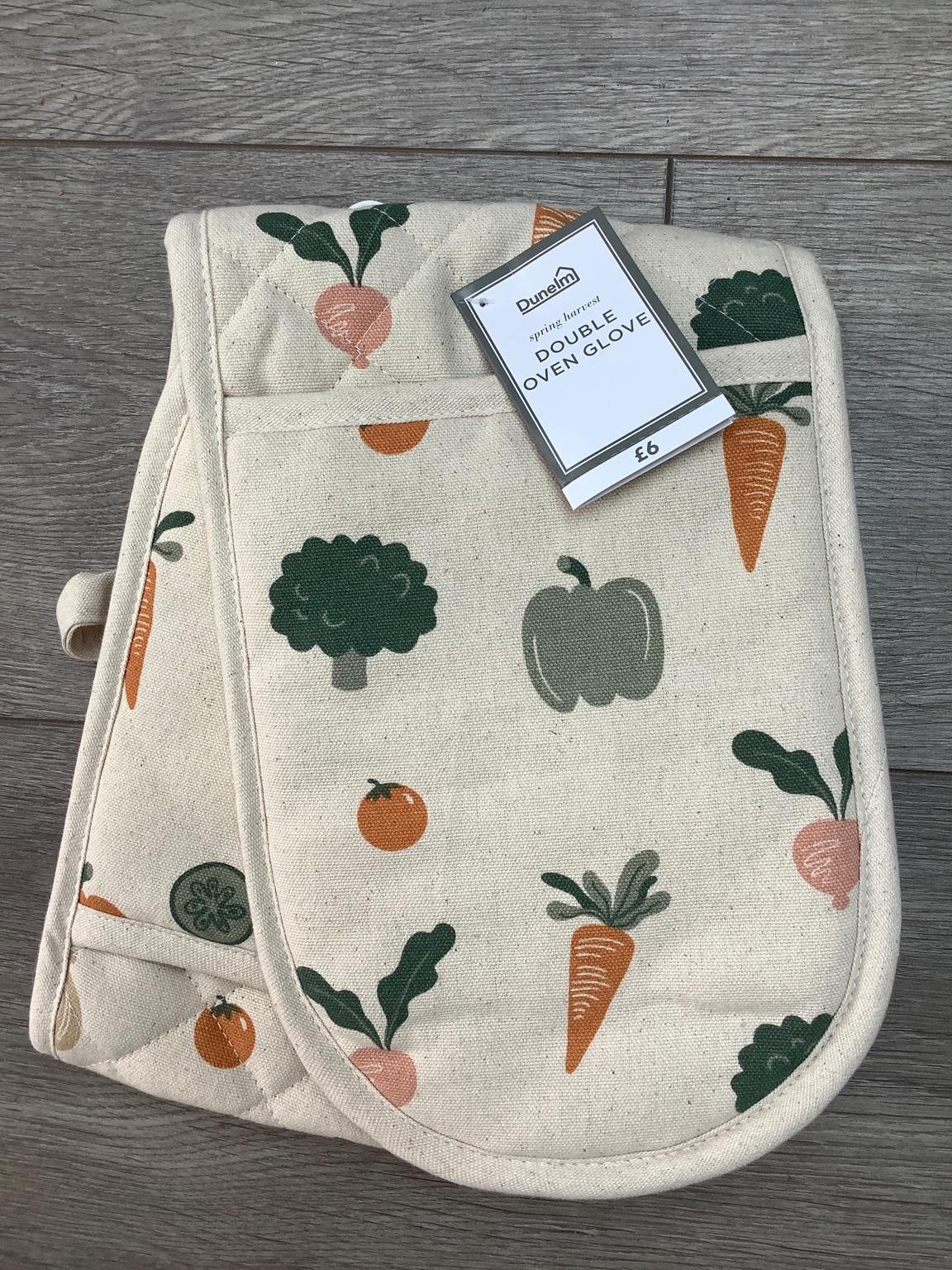 Double Oven Gloves in NN9 Finedon für 3,00 £ zum Verkauf | Shpock DE