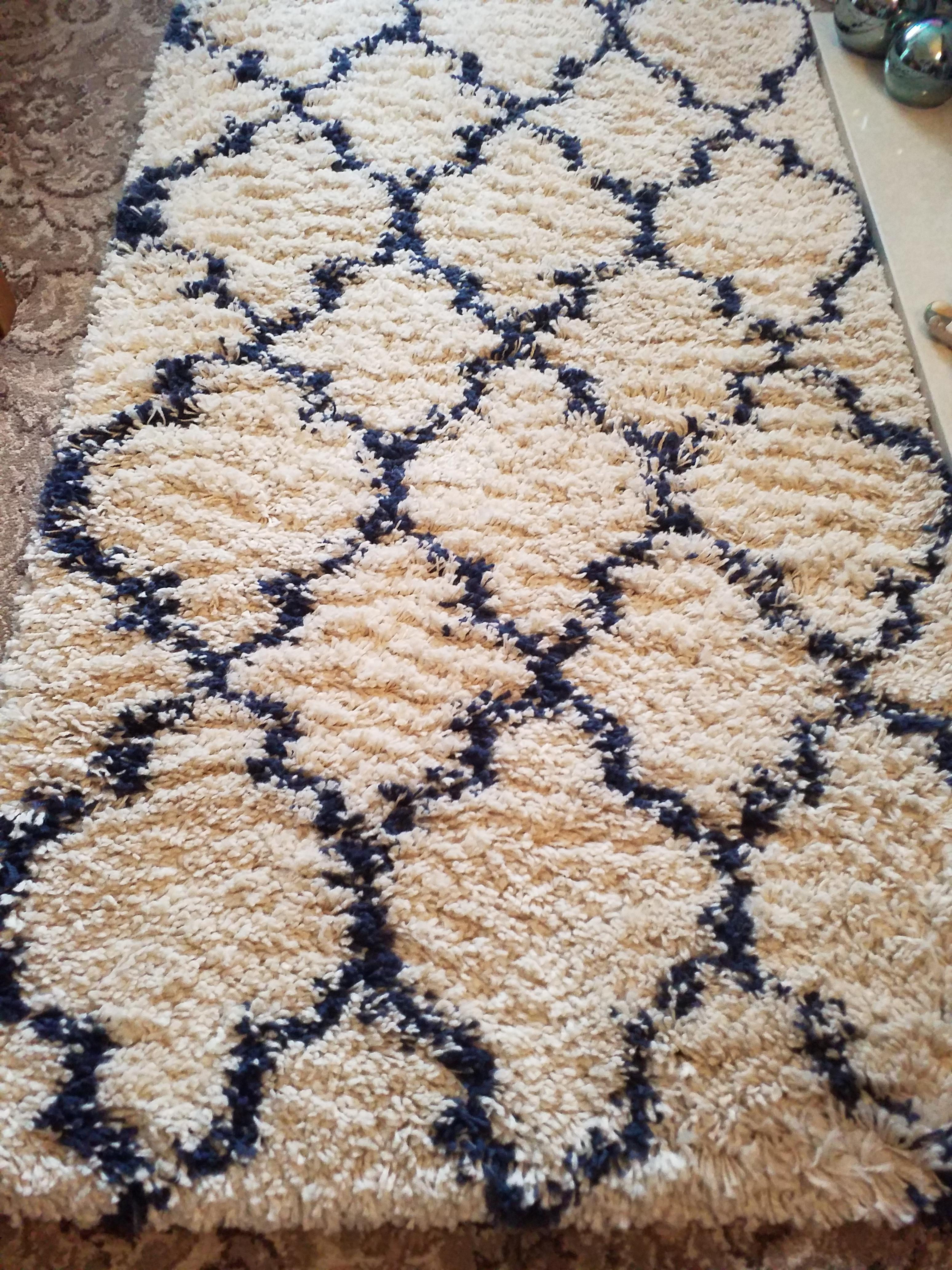 RUG!! .. SHAGGY!! .. COZEE HOME!! . BRAND NEW in WA11 Helens for £45.00 ...