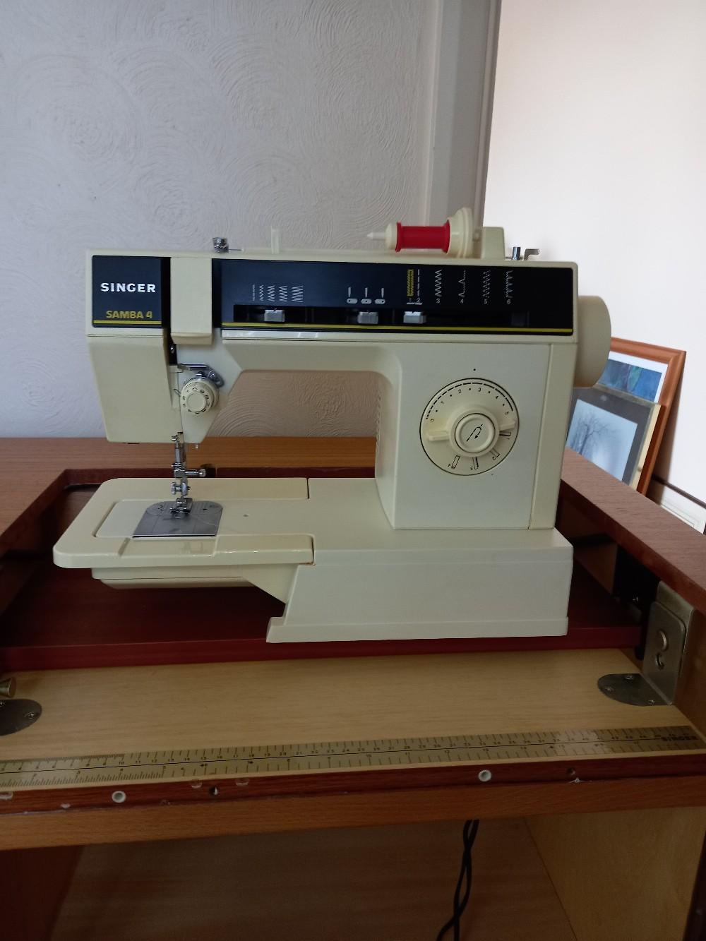 Singer Samba 4 Sewing Machine in MK41 Bedford for £200.00 for sale | Shpock