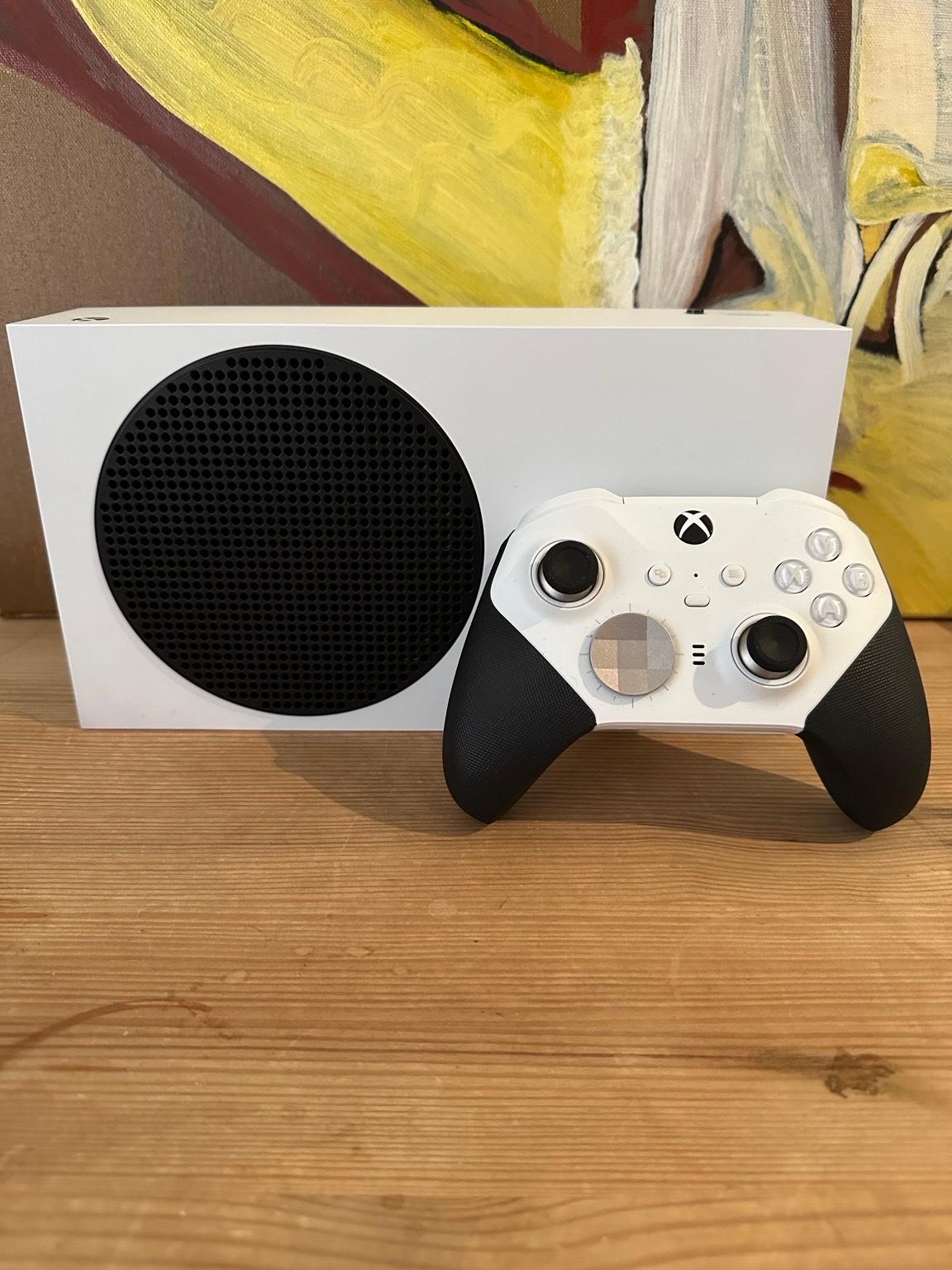 Xbox Series S & Elite Controller Series 2 in W5 London for £200.00 for ...