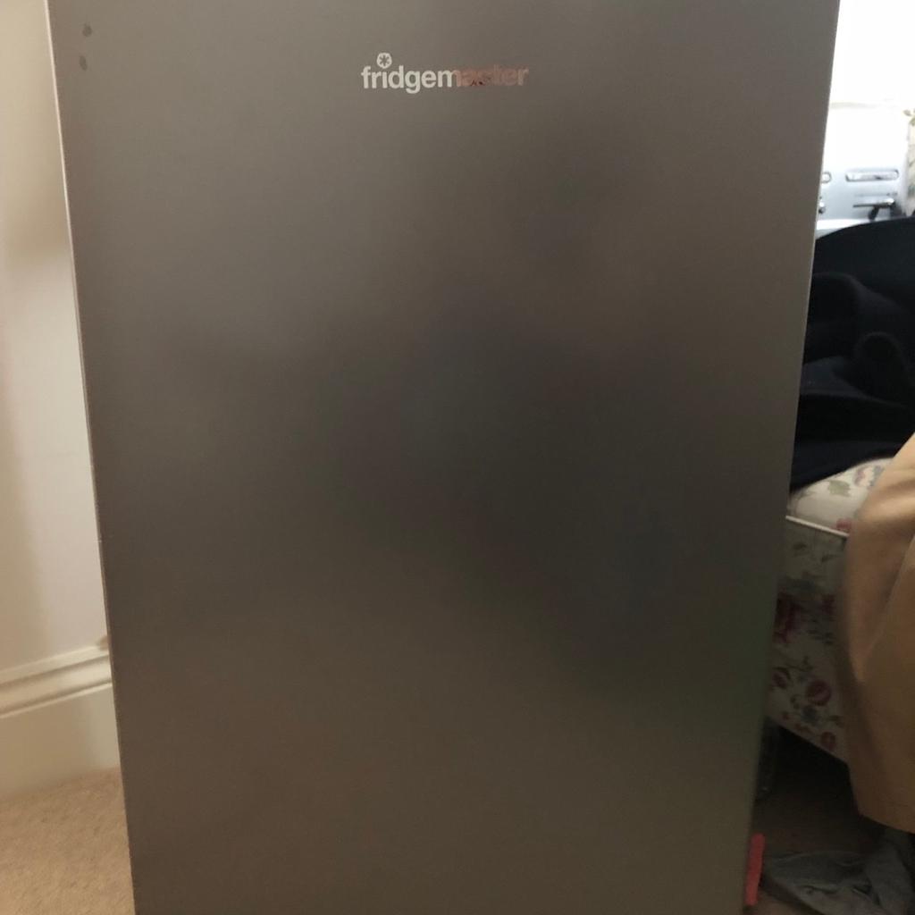 Small Fridgemaster fridge in LS22 Leeds for £100.00 for sale | Shpock