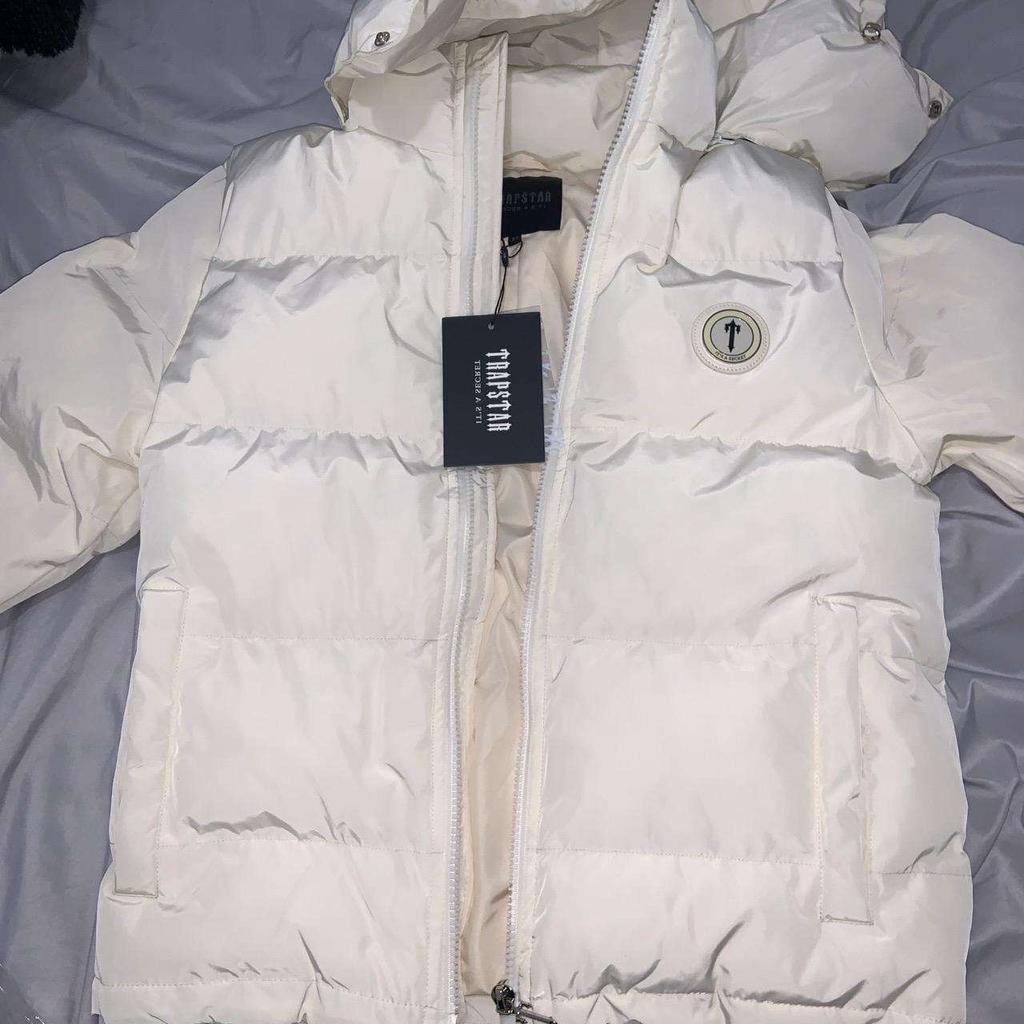 Trapstar Irongate Detachable puffer jacket in NW5 London für 220,00 ...