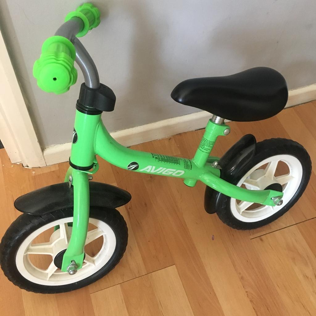 Green balance bike in SW17 London für £ 15,00 zum Verkauf | Shpock AT