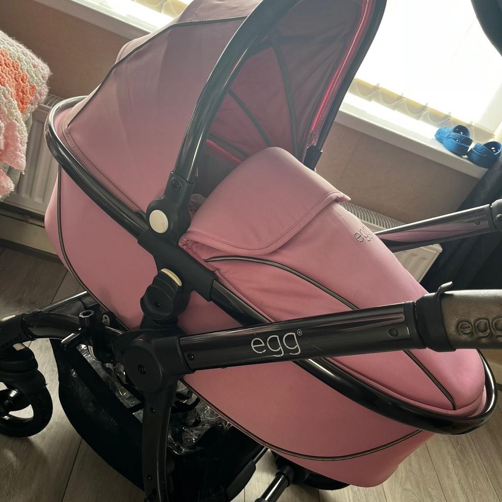Egg pram with changing bag in WV10 Wolverhampton for £180.00 for sale ...