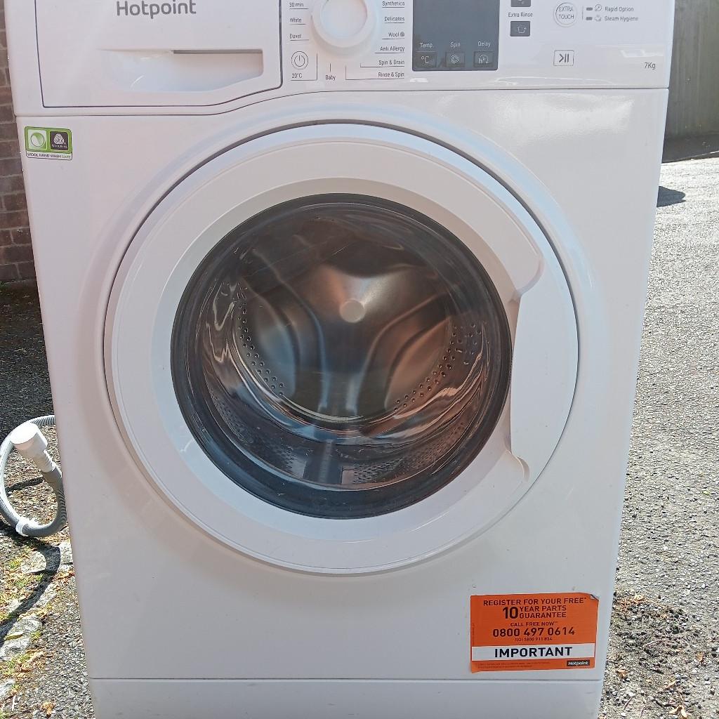 Hotpoint washing machine in WV1 Wolverhampton for £135.00 for sale | Shpock
