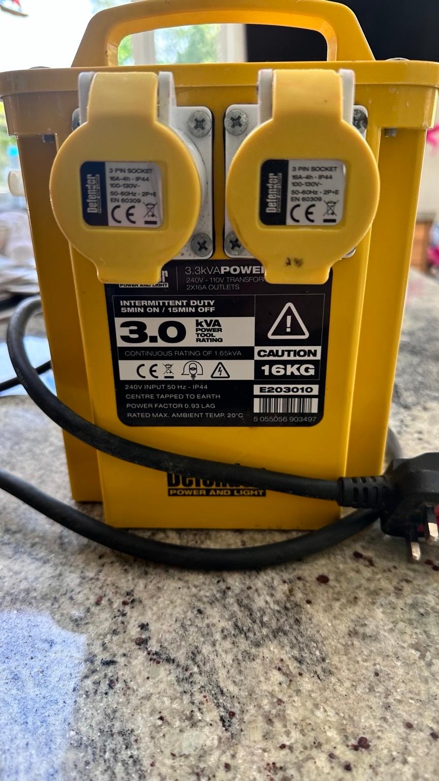 Transformer. 3.0 kva Defender in KT22 Valley für 30,00 £ zum Verkauf ...