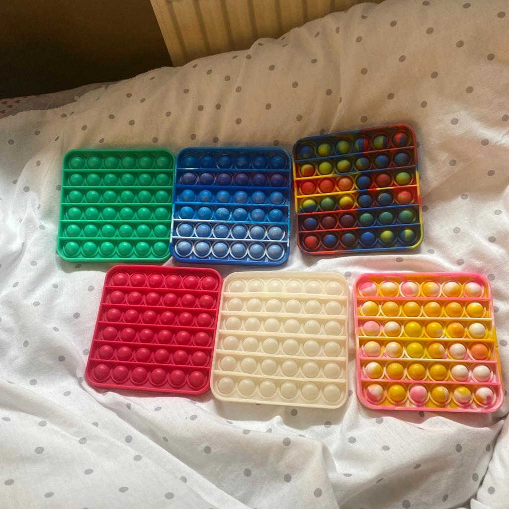 Fidget toys loads! in ME9 Swale für £ 15,00 zum Verkauf | Shpock AT