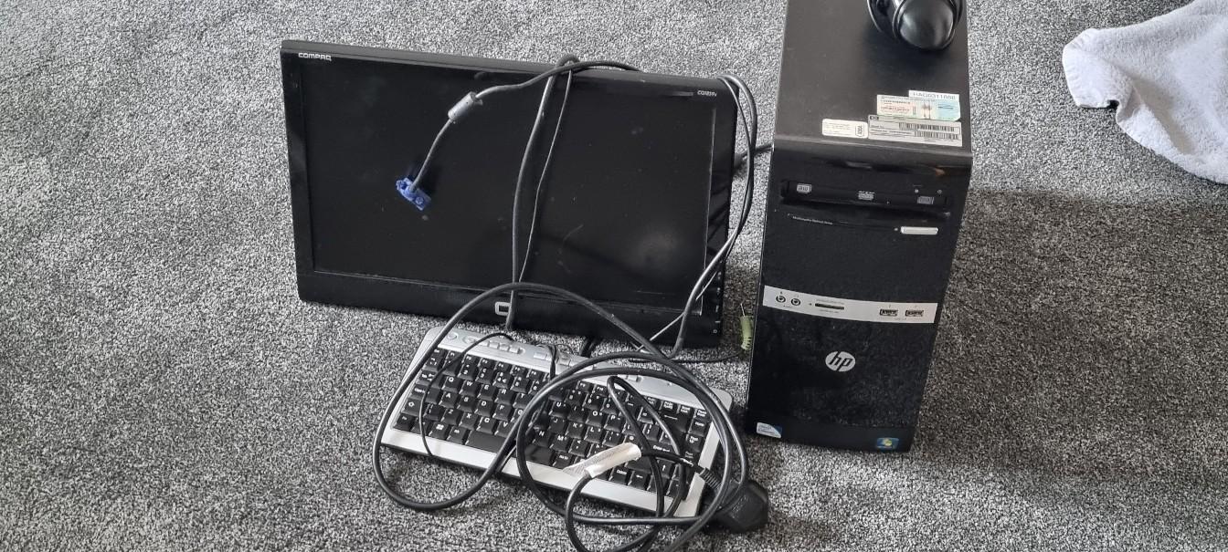 pc monitor, tower, keyboard, mouse, printer in BB1 Blackburn für £ 60 ...