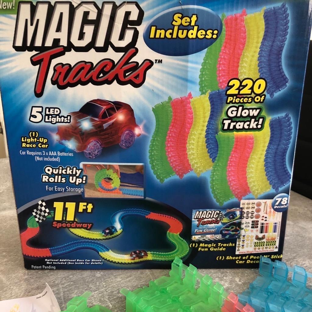 Magic Tracks Car Racing Set in WS9 Aldridge für £ 8,50 zum Verkauf ...