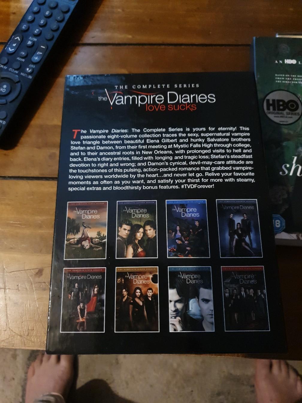 Vampire diaries box set dvd in SE1 London für £ 30,00 zum Verkauf ...
