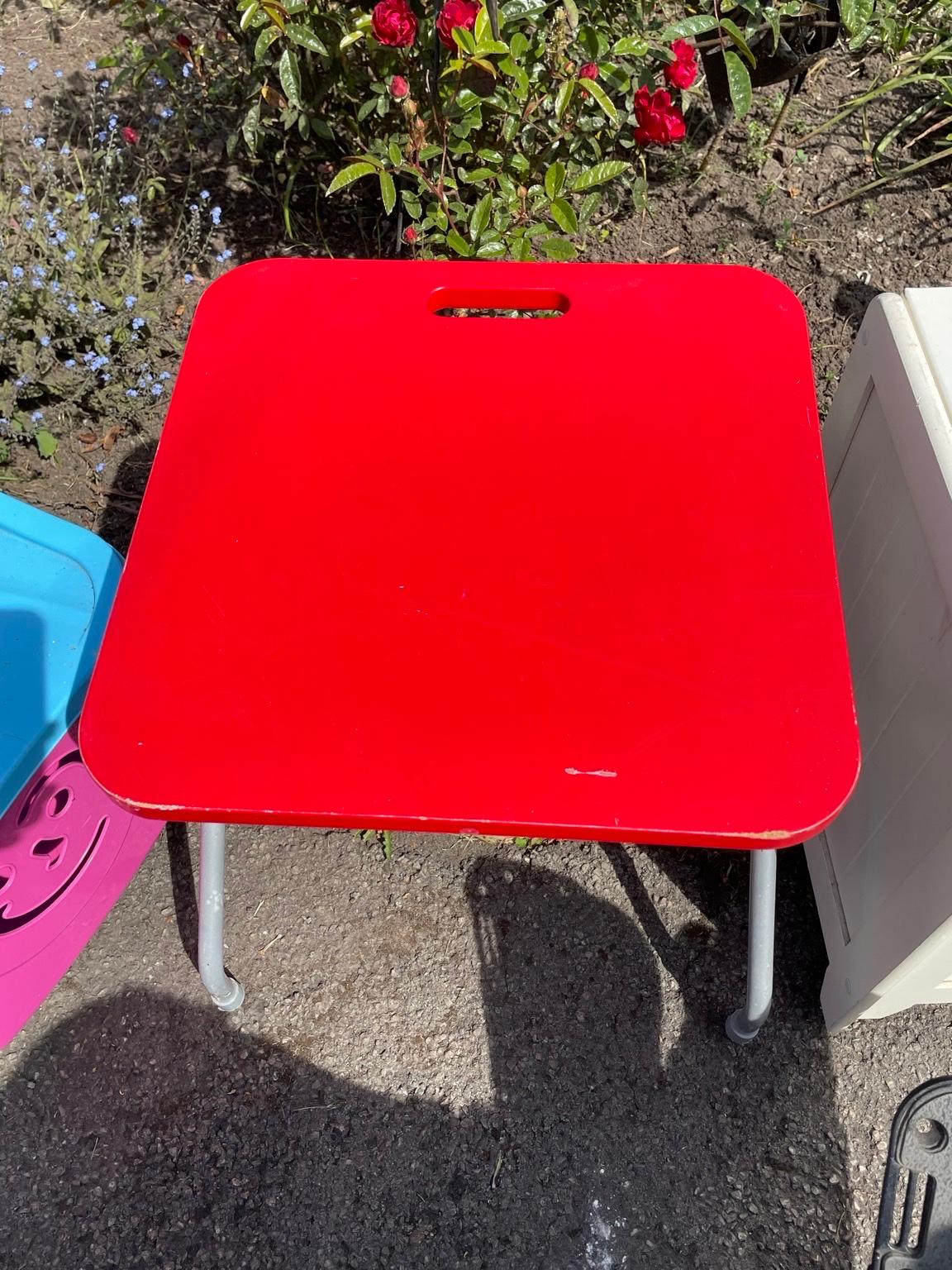Ikea Red Collapsable Side Table in NG16 Broxtowe für 2,00 £ zum Verkauf ...