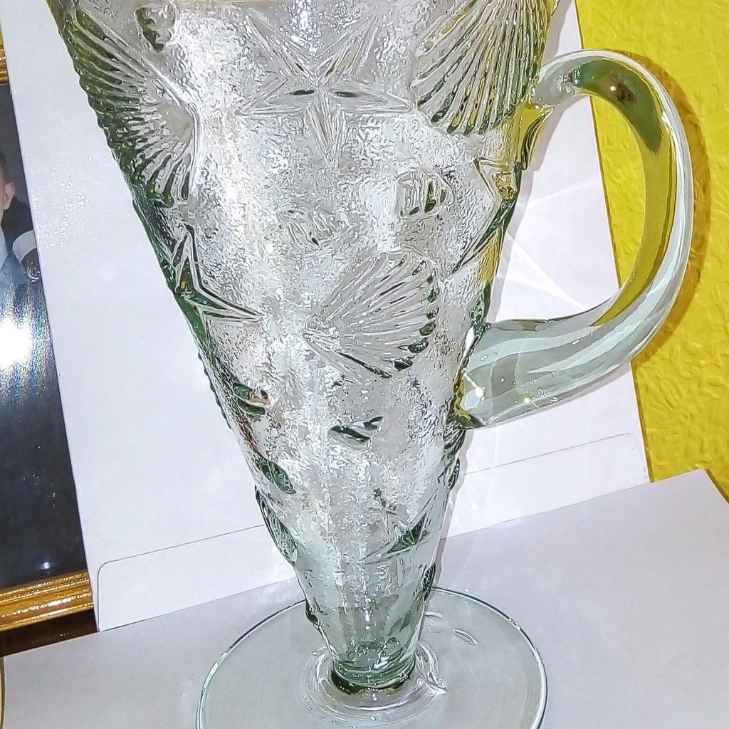 Triangle Glass Pitcher Sea Shells and Stars in UB3 London für £ 12,00 ...