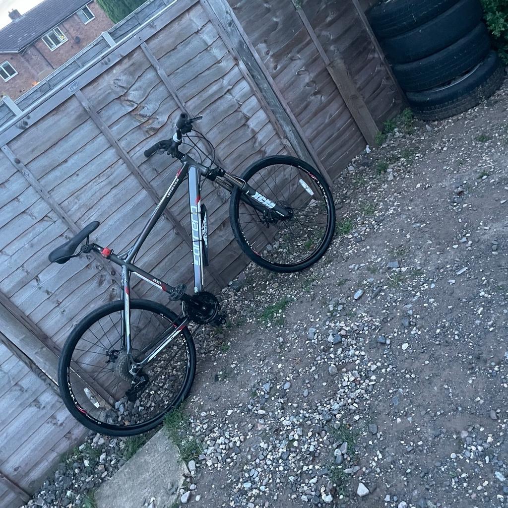 Carrara vengeance mountain bike in DY13 Forest für £ 140,00 zum Verkauf ...