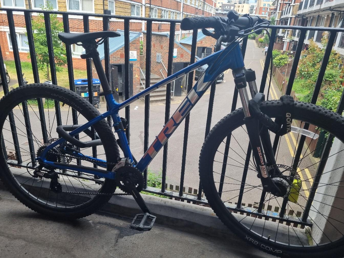 Mountain bike in EC4V London für £ 200,00 zum Verkauf | Shpock AT