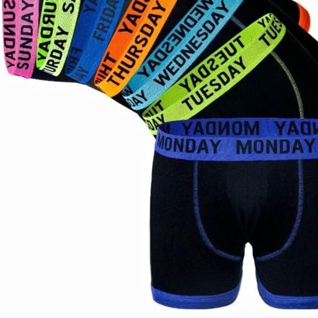 Days of week mens boxes NEW in WA8 Widnes für 5,00 £ zum Verkauf ...