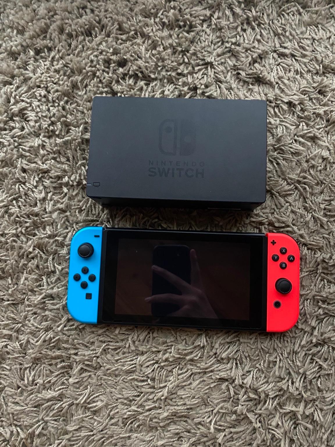 Nintendo Switch + 2 extra Controller + Spiele in 6481 Gemeinde St ...