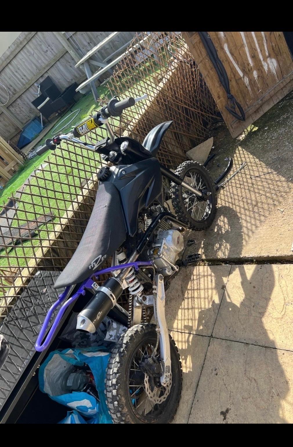 Stomp 140cc pit bike in EX4 Exeter für 550,00 £ zum Verkauf | Shpock DE