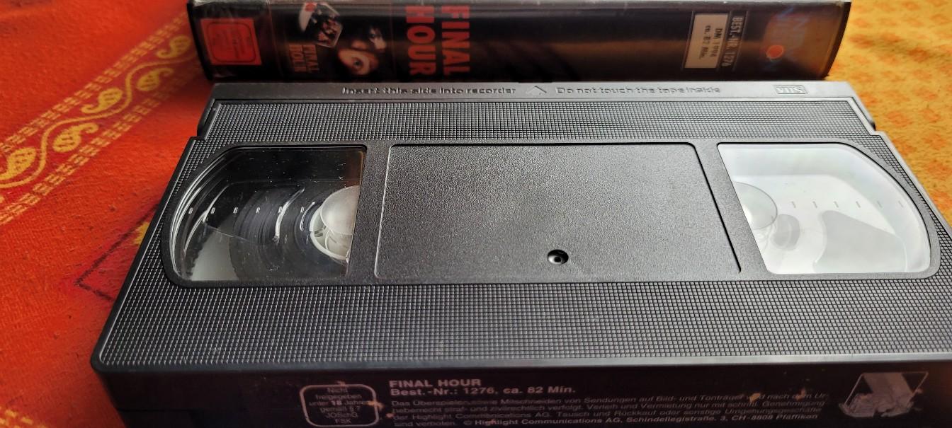 Final Hour - NEW VISION VHS Video in 80339 München für 1,00 € zum ...