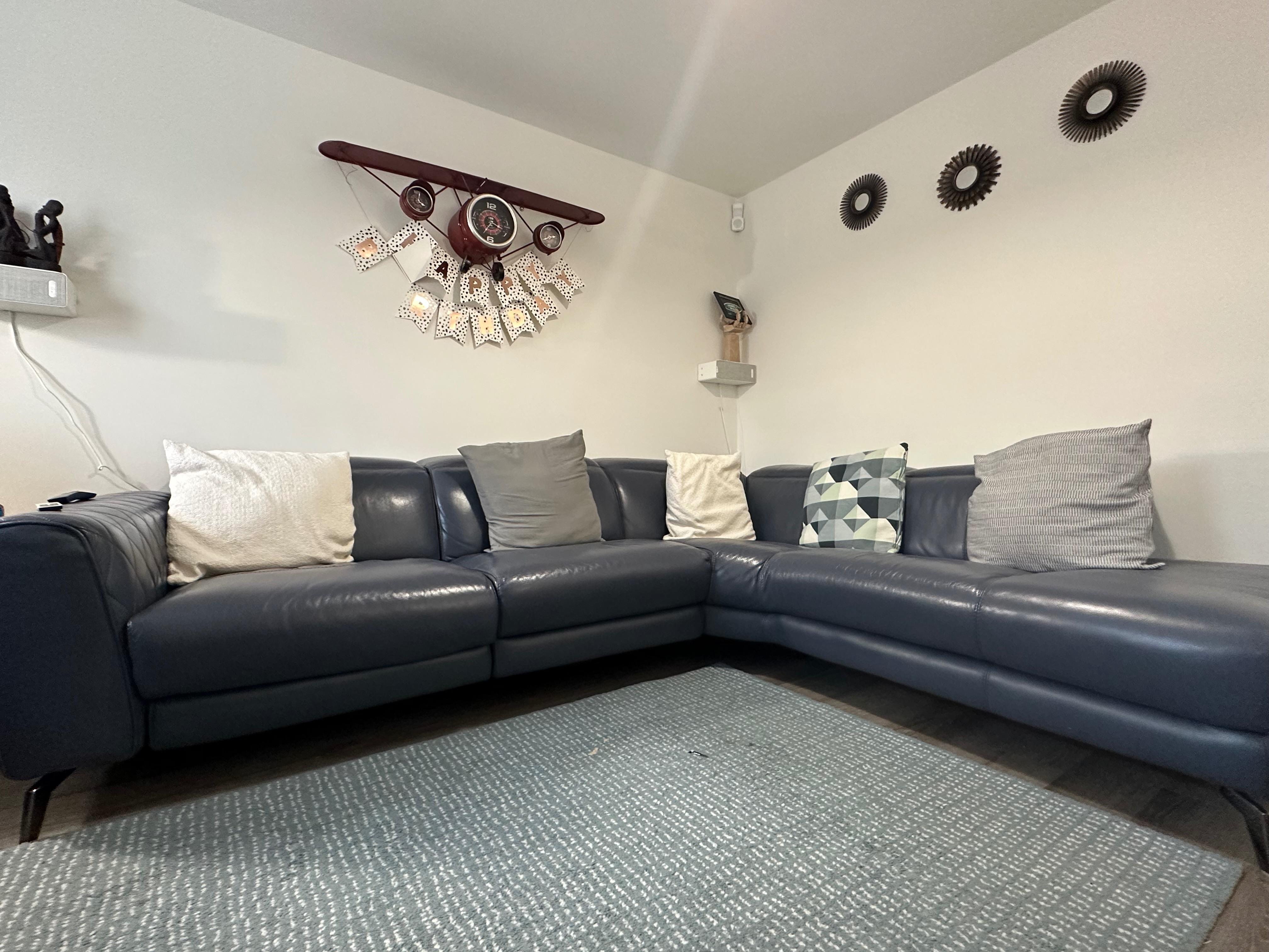 Corner sofa with one Seat recliner in CV33 Warwick for £1,400.00 for ...