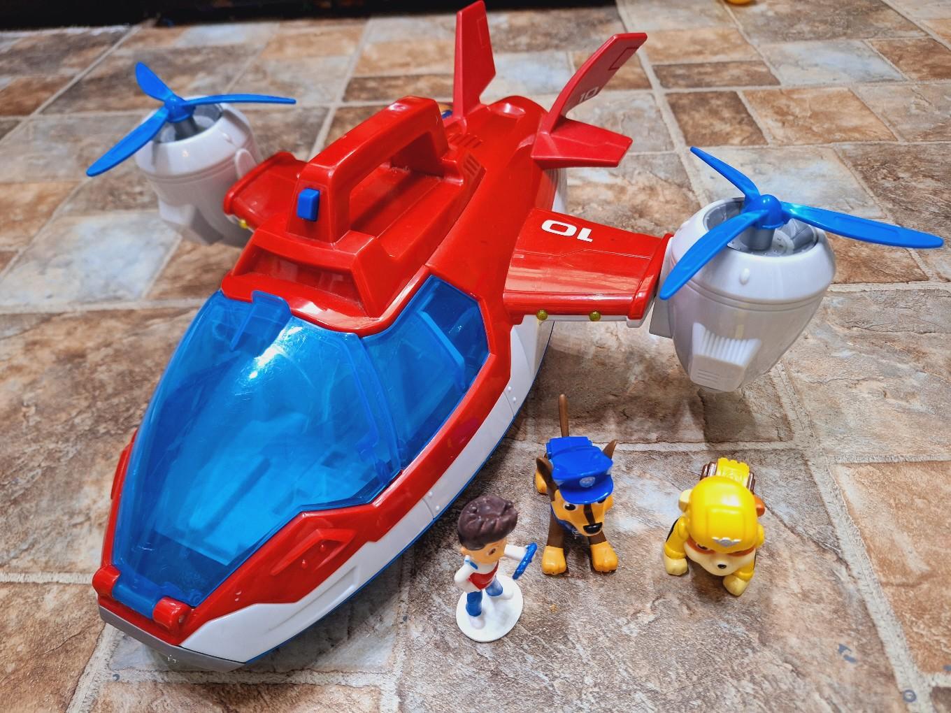 Paw Patrol Sea Plane & Figures in WV11 Wolverhampton for £5.00 for sale ...