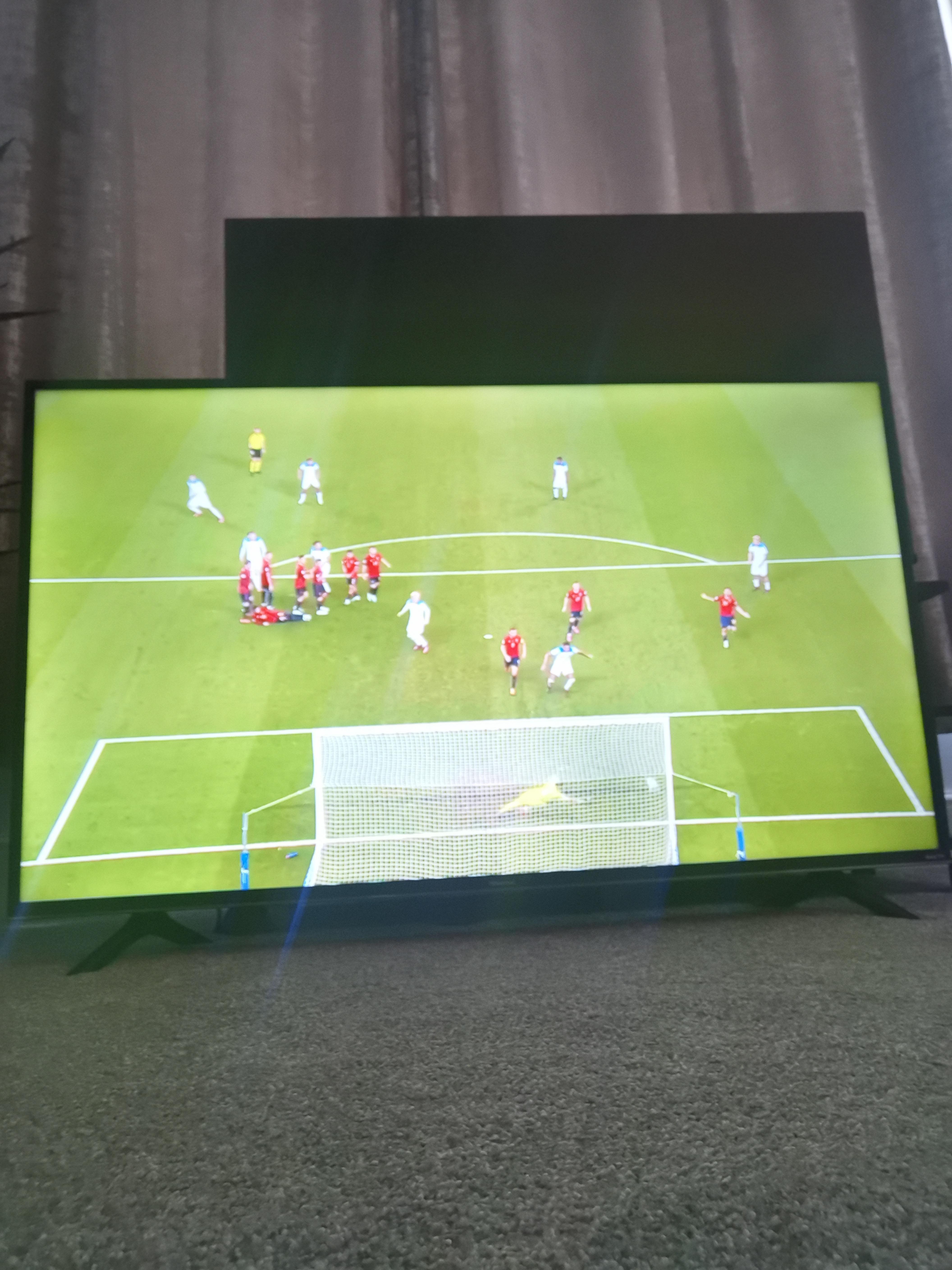hisense-55-inch-smart-4k-tv-in-bl1-bolton-for-220-00-for-sale-shpock