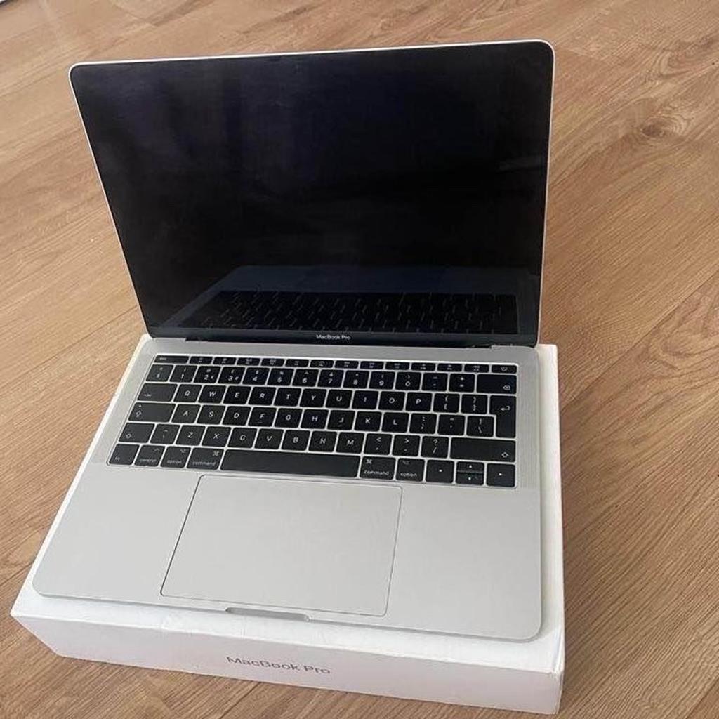 Apple MacBook Pro 2017 Retina in Original Box in SE2 London for £280.00 ...