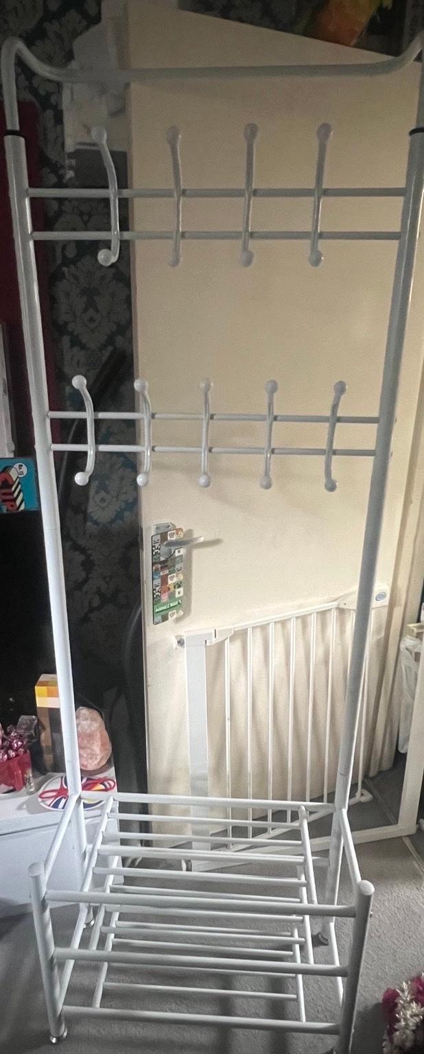 Coat and shoe rack in B21 Birmingham für 20,00 £ zum Verkauf | Shpock DE