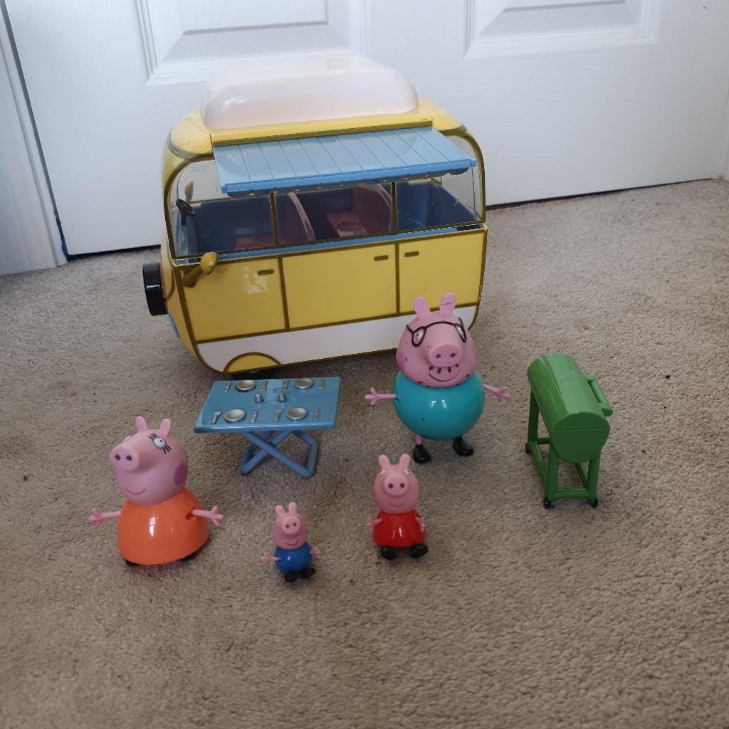 Peppe Pig campervan bundle in RM3 London für 3,00 £ zum Verkauf | Shpock DE