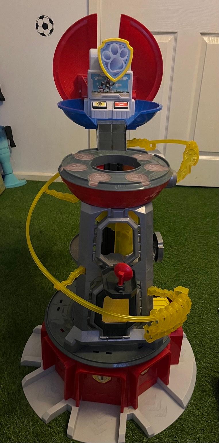 Paw Patrol Mighty Pups Tower in B37 Wood für 50,00 £ zum Verkauf ...