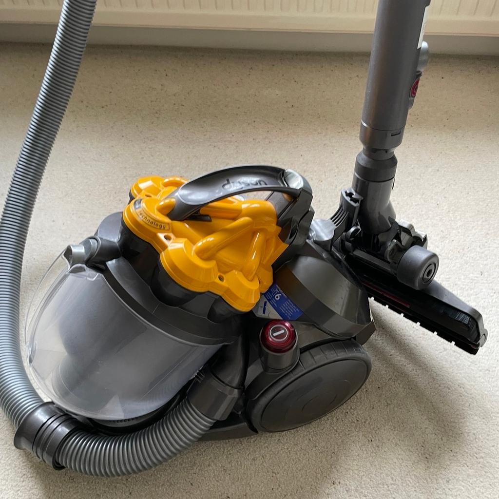 Dyson DC19 Cylinder Vacuum in BB12 Padiham für £ 60,00 zum Verkauf | Shpock AT