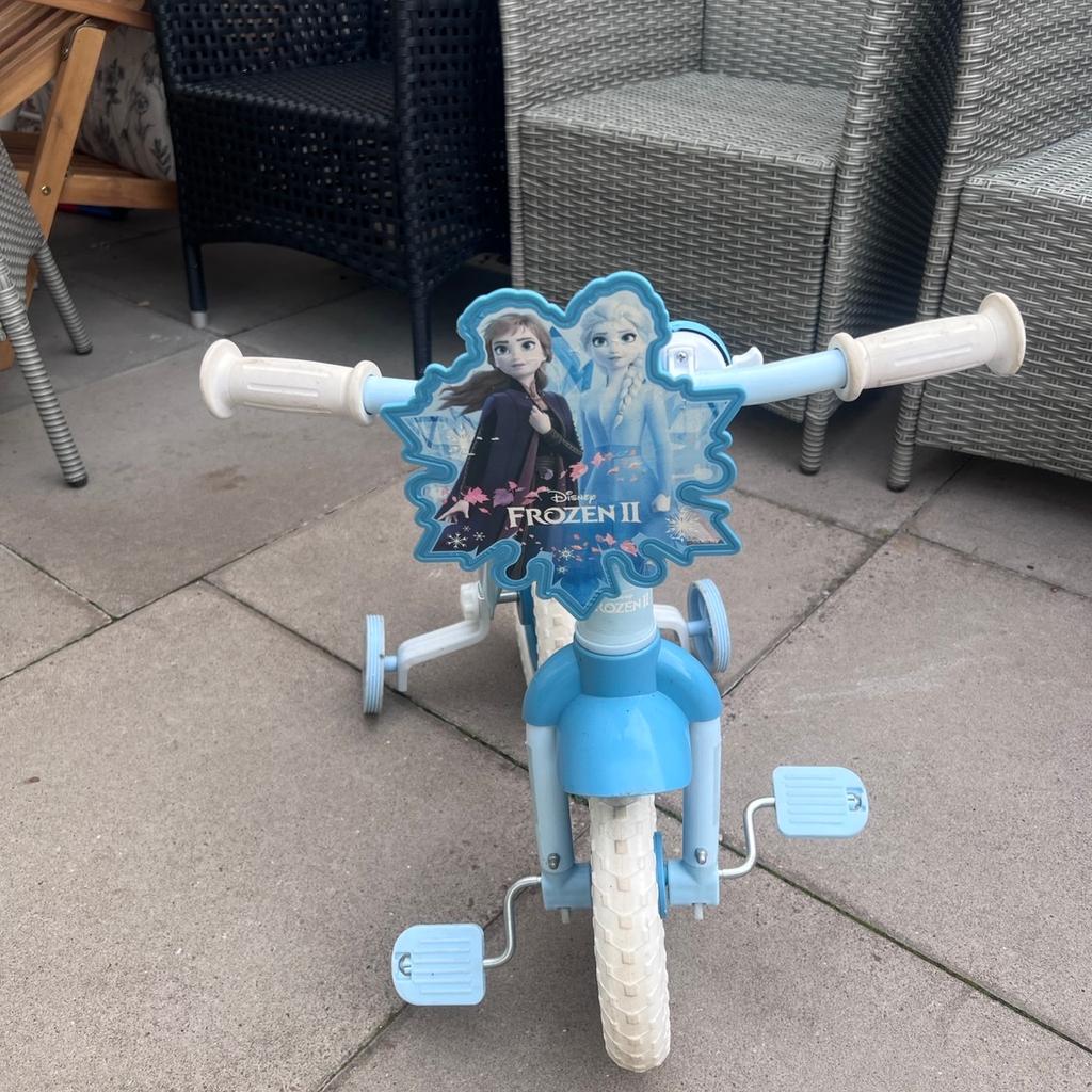 Elsa Anna Frozen Bike in B10 Birmingham for £30.00 for sale | Shpock
