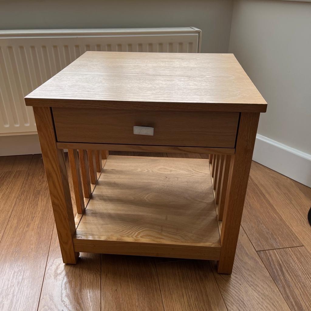 Oak console/side table 50 x 50 cm in B36 Castle Bromwich für 25,00 ...