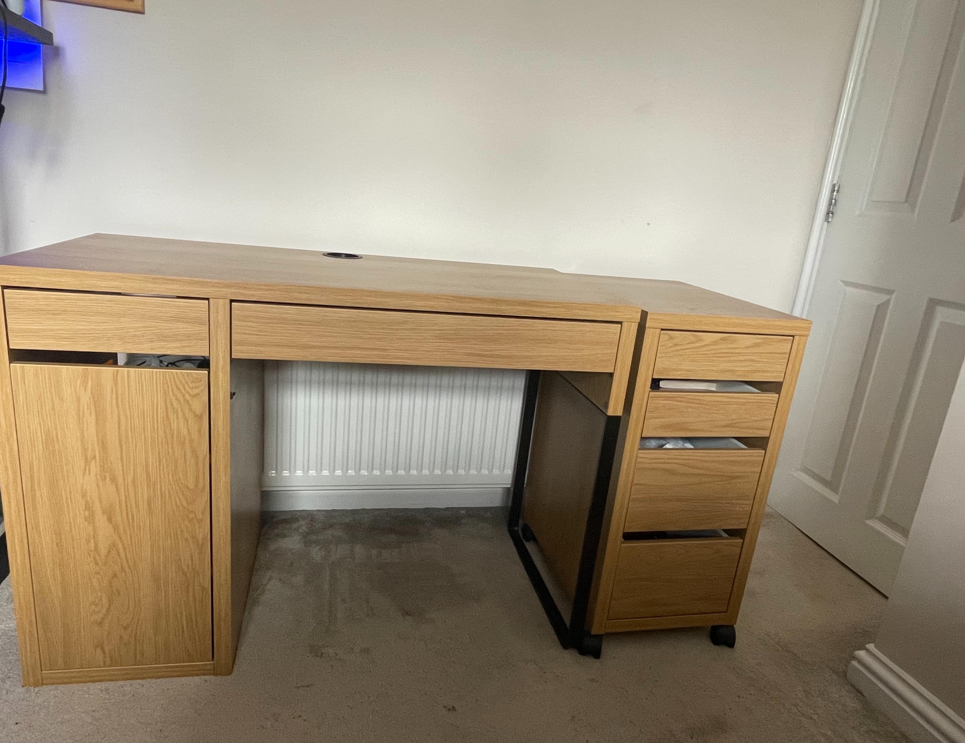 MICKE Ikea desk and drawer unit in TW3 London für 90,00 £ zum Verkauf ...