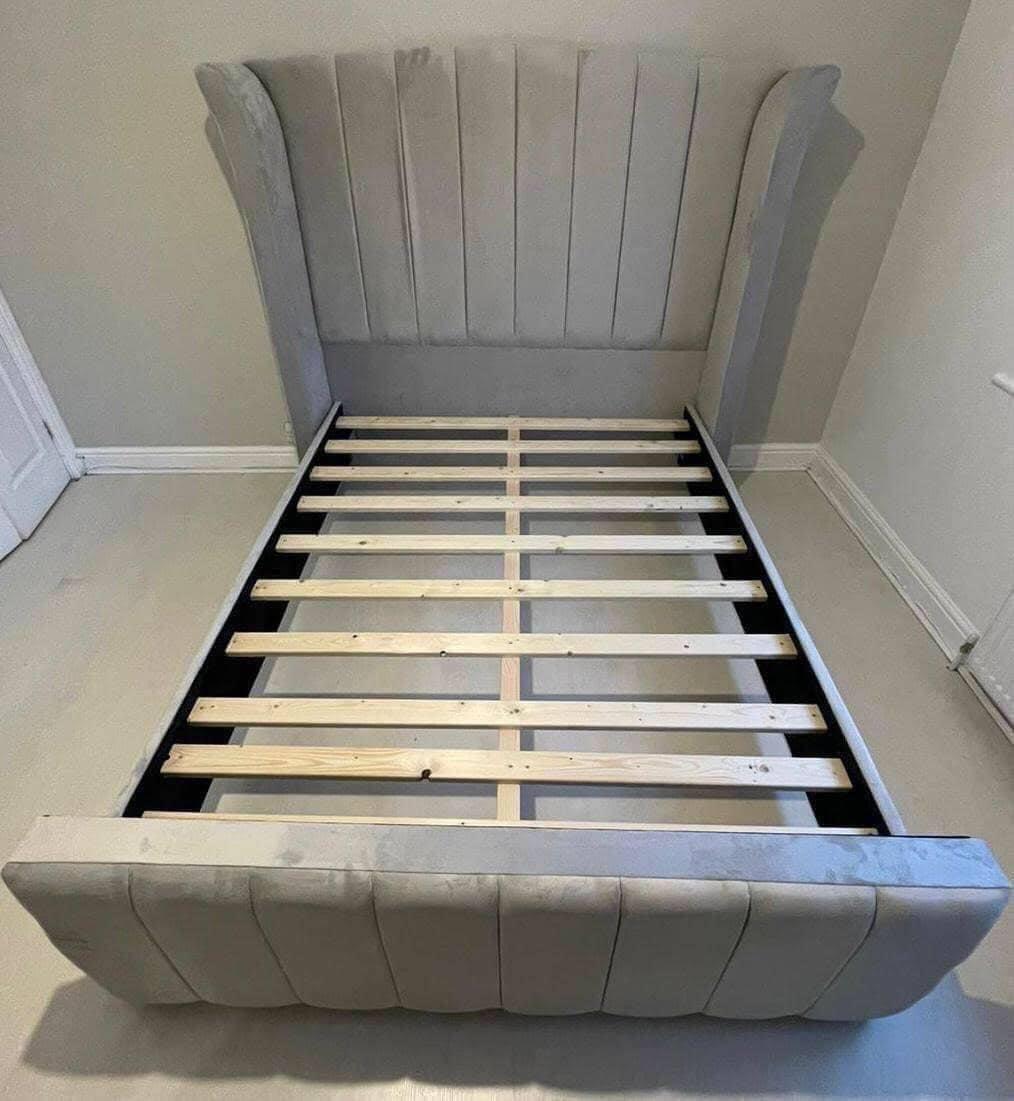 Kendal winged double hand made bed frame in S62 Parkgate für 450,00 £ zum Verkauf | Shpock DE