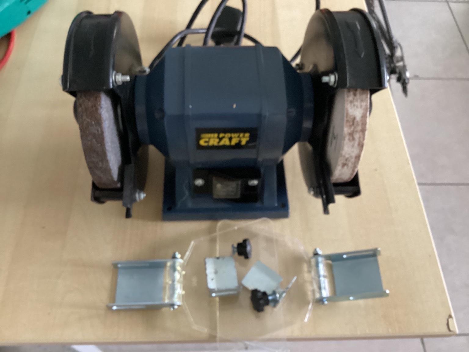 Power Craft bench grinder in B48 Bromsgrove for £20.00 for sale | Shpock