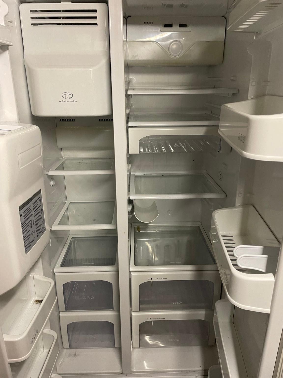 LG double door fridge freezer with ice maker in BN21 Eastbourne für 200 ...