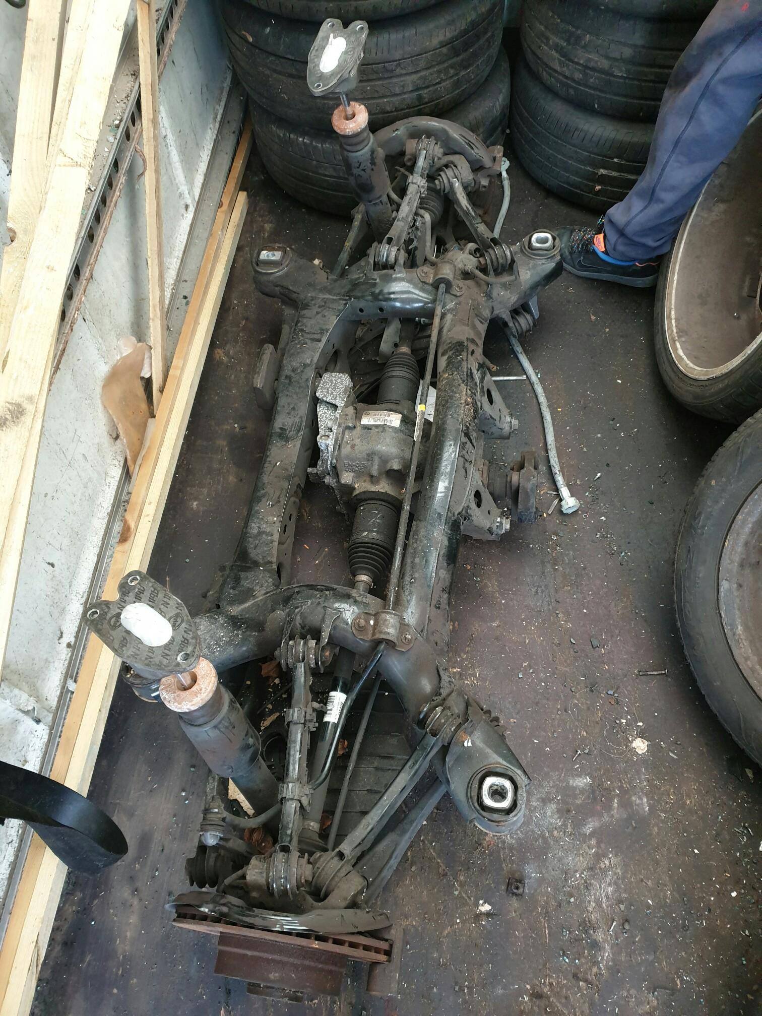 BMW rear axle complete in SE26 London für £ 250,00 zum Verkauf | Shpock AT