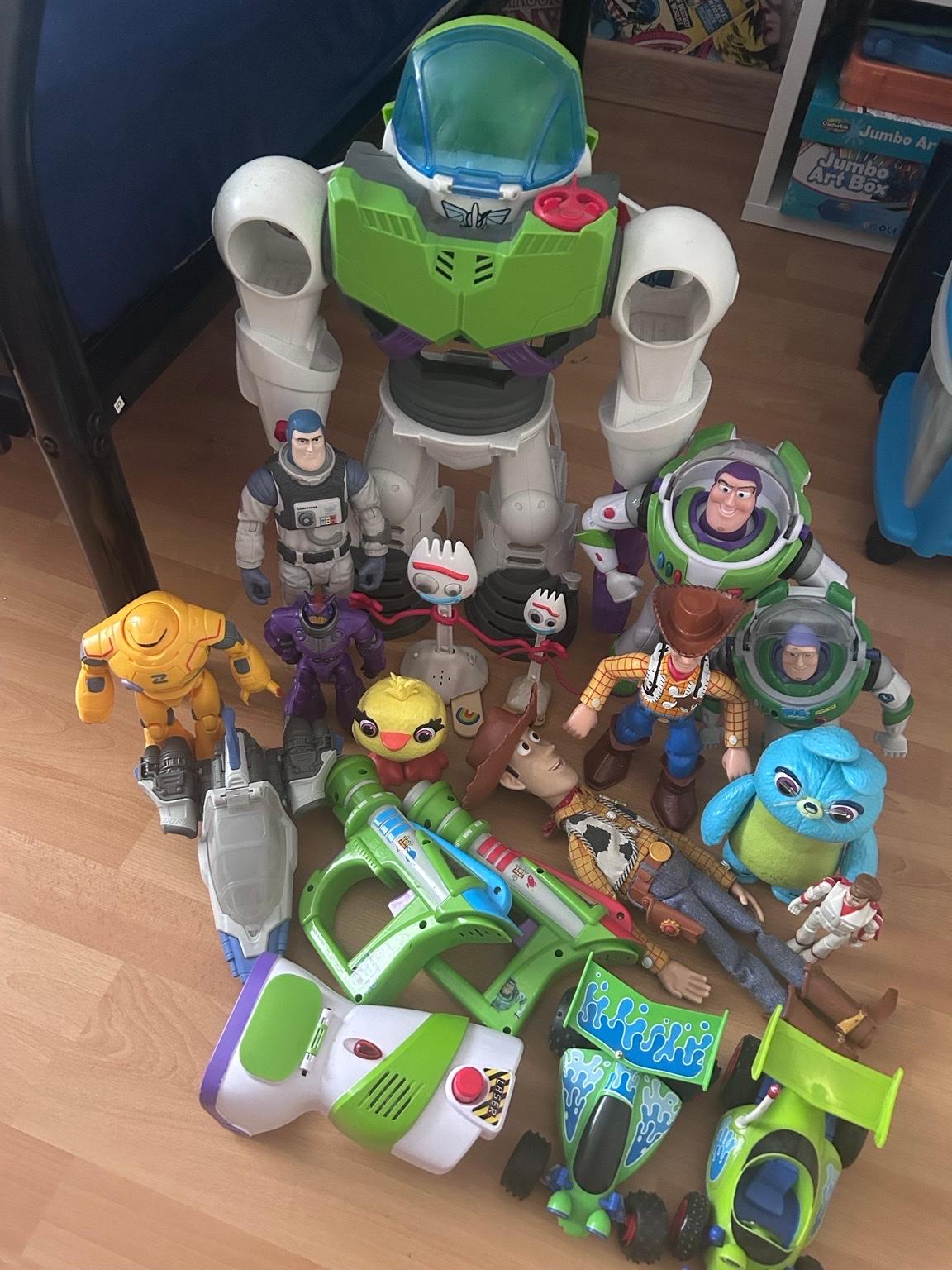 Toy Story bundle in WS10 Sandwell für 10,00 £ zum Verkauf | Shpock DE