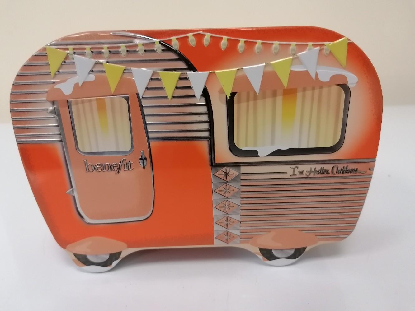 caravan shaped tin in S42 Derbyshire for £0.50 for sale | Shpock