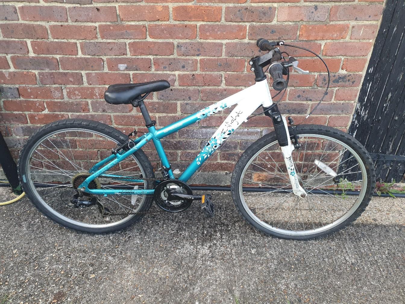 TWILIGHT APOLLO bicycle 26" wheels in CR3 Hill für 60,00 £ zum Verkauf ...