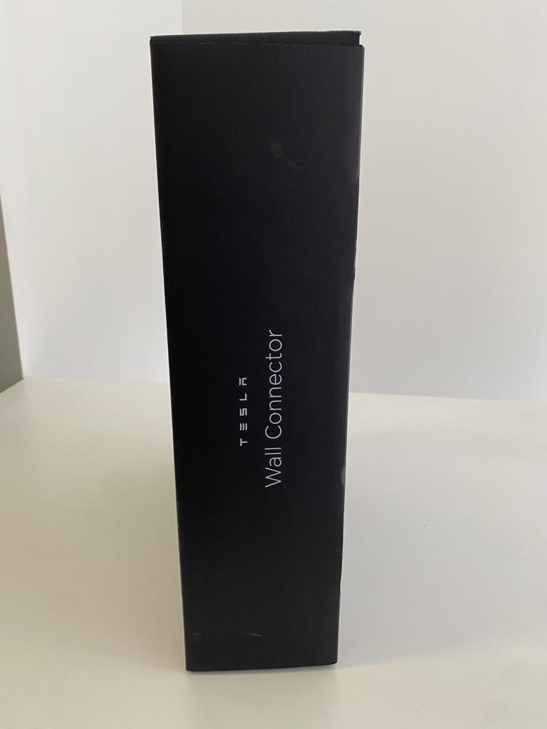 Tesla Wall Box in 5020 Salzburg für 395,00 € zum Verkauf | Shpock DE