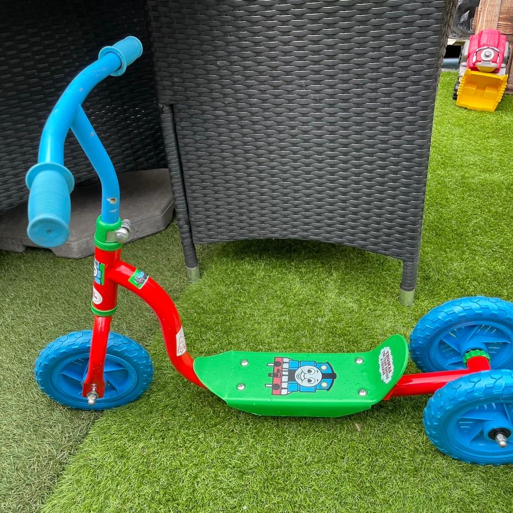 Kids 3-Wheel Scooter - Thomas The Tank Engine in WD23 Hertsmere für £ ...