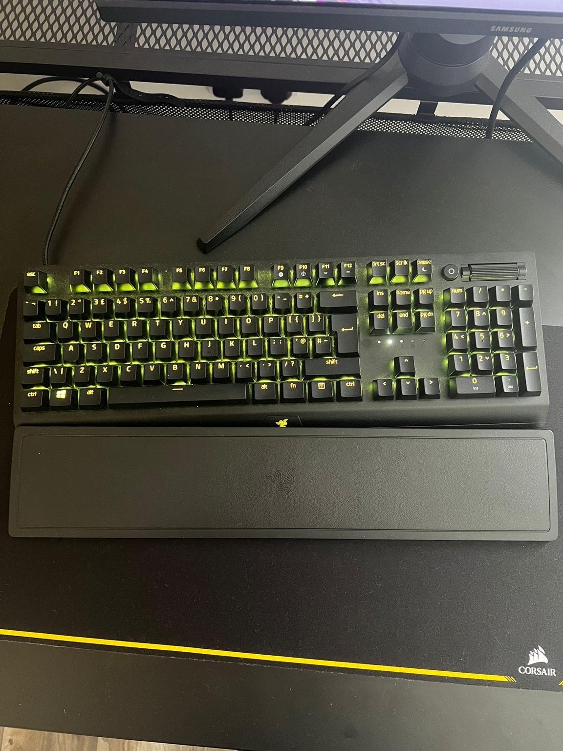 Razor black widow V3 keyboard in WS12 Chase für £ 60,00 zum Verkauf ...