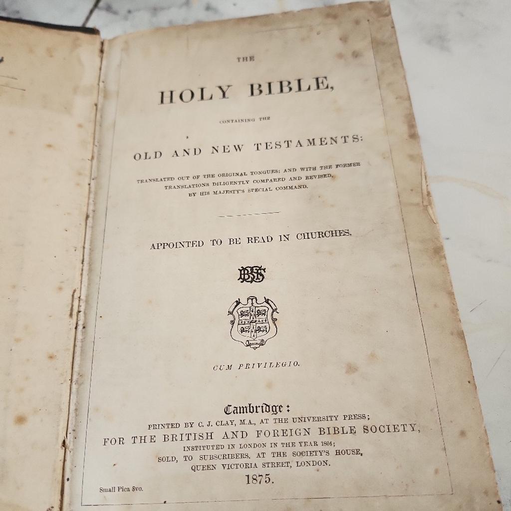 old holy bible book year 1875 in DY13 Hills für gratis zum Verkauf ...