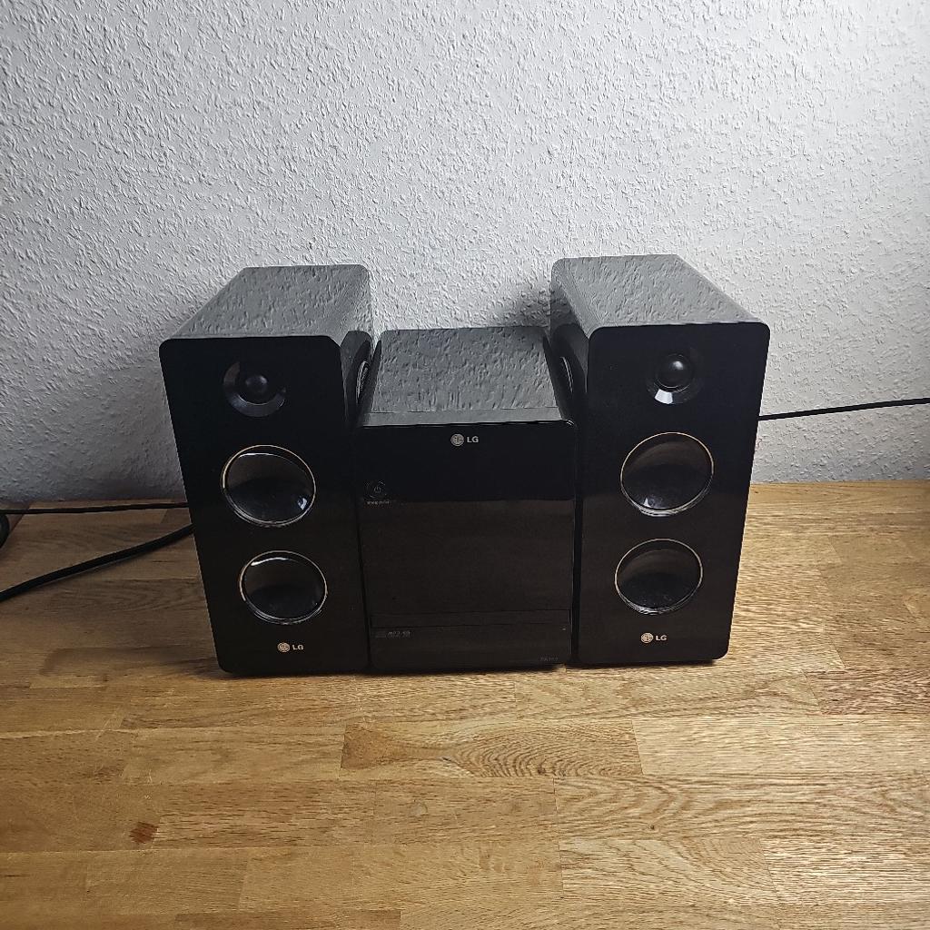 LG Micro Hi-Fi System in 45888 Gelsenkirchen für € 25,00 zum Verkauf ...